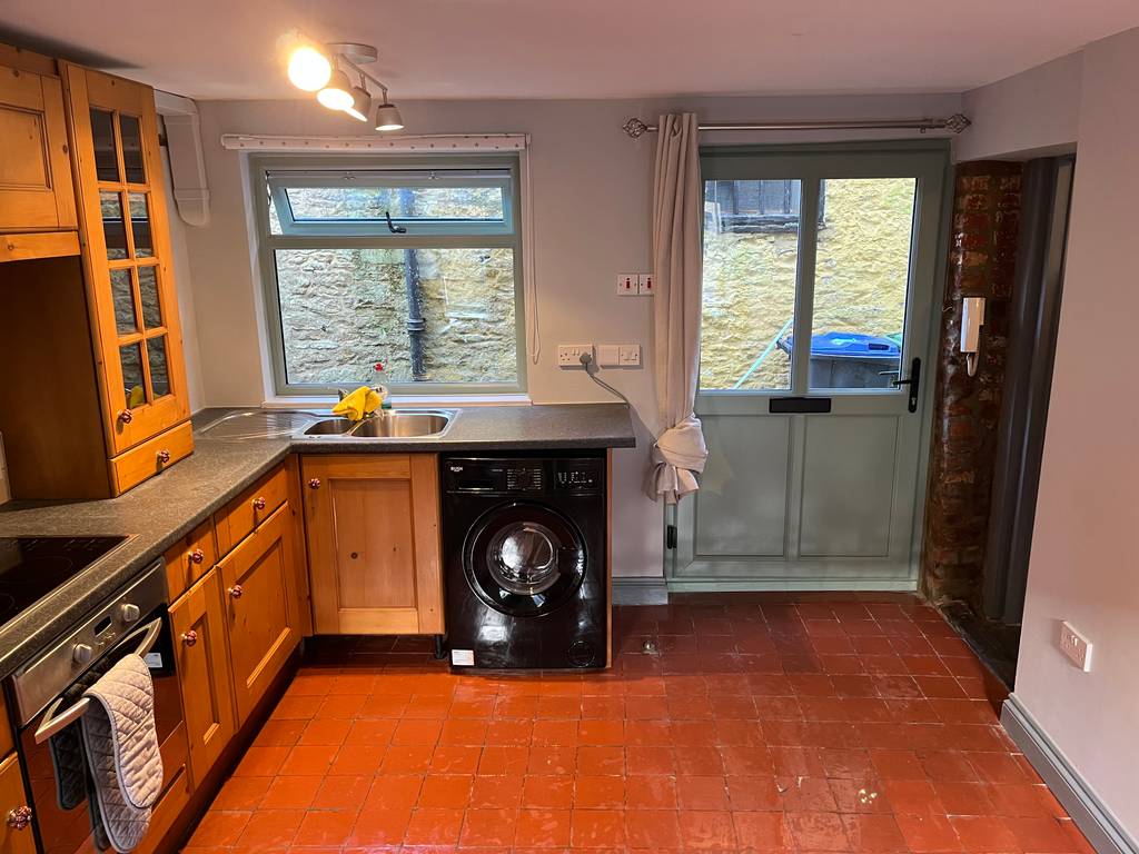 The Causeway, Chippenham - F1rst Move